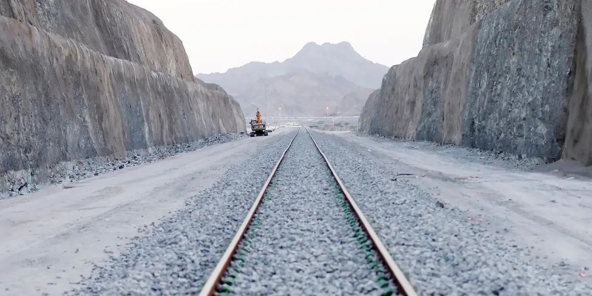 Etihad Rail to Launch a 30-Minute High-Speed Train Between Abu Dhabi ...