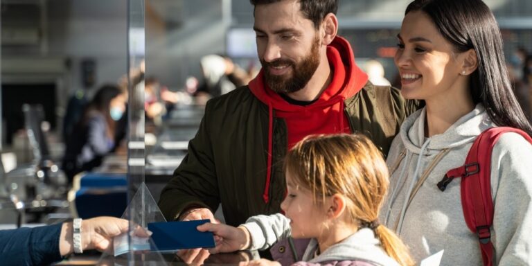 UAE Friend or Relative Visa: How to Invite Visitors for Up to 90 Days ...