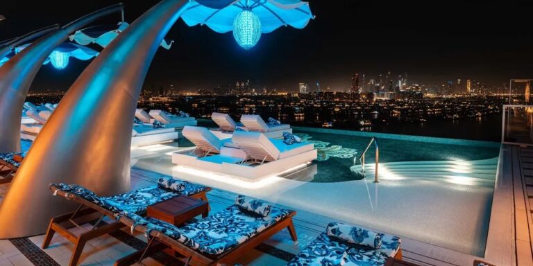Moonlight Rooftop Swims by Cloud 22 Return to Atlantis The Royal from ...